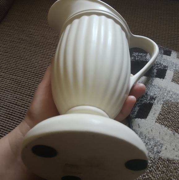 Haeger | Accents | Haeger Empire White Ceramic Pitchervase | Poshmark
